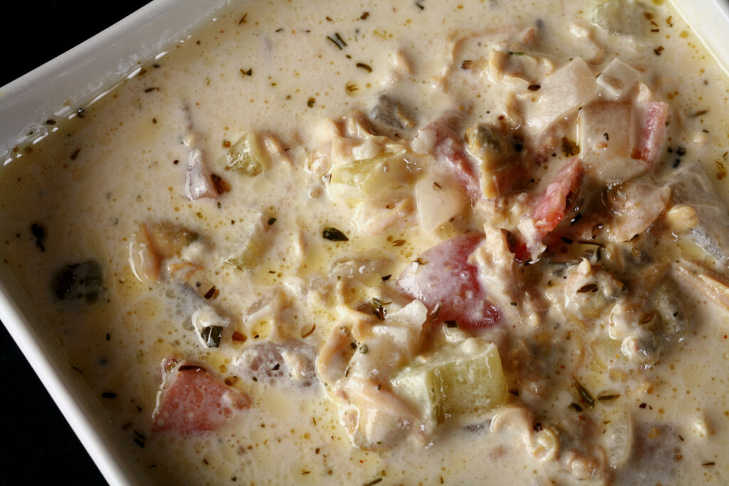 Keto Clam Chowder - Low Carb Hoser