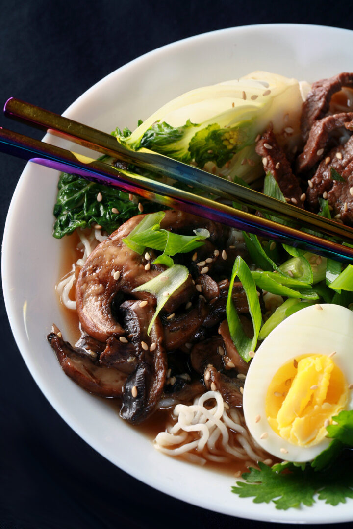 Easy Keto Ramen Recipe [Shirataki] - Low Carb Hoser
